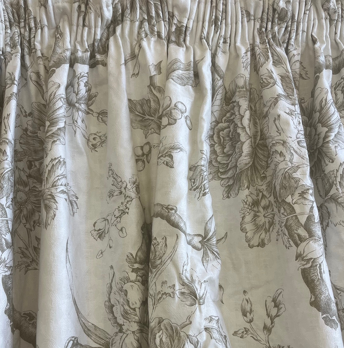 Nodales by Roman De Boussac | The Curtain Exchange